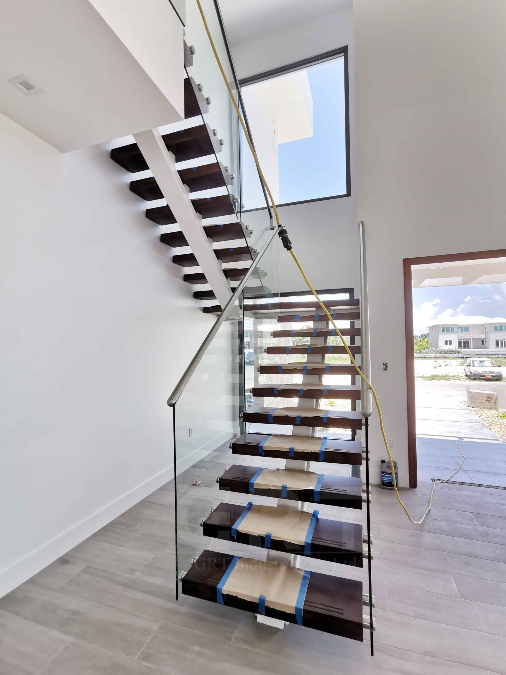 Mono Stringer Stair Manufacturer - GRT STAIR